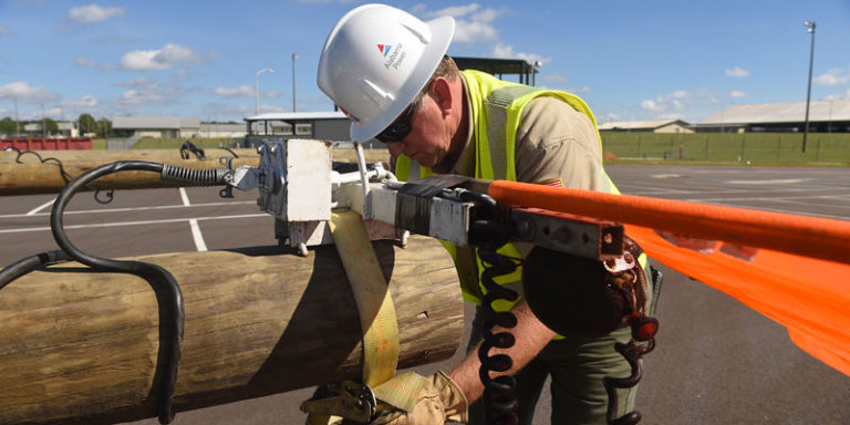 Alabama Power transmission crews working in Florida panhandle ...
