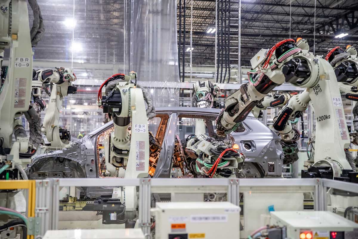Mazda Toyota Manufacturing marks production launch of Mazda CX-50 ...