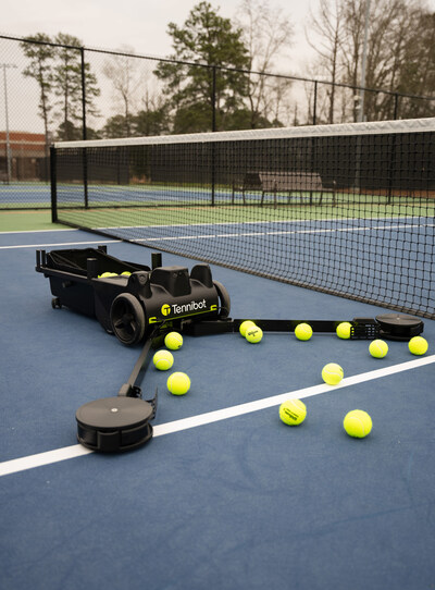 Auburn company unveils world's first autonomous tennis assistant robot