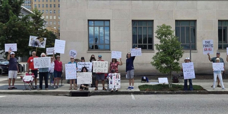 Only 14 people show up to anti-Katie Britt protest in Montgomery ...