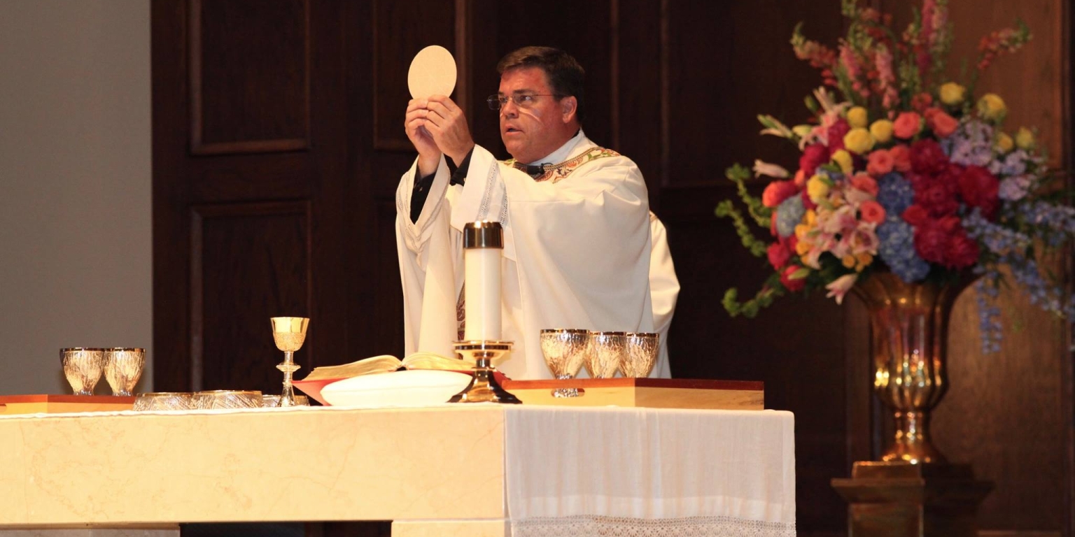 Alabama priest accused of paying minor for ‘private companionship’ barred from public ministry ...