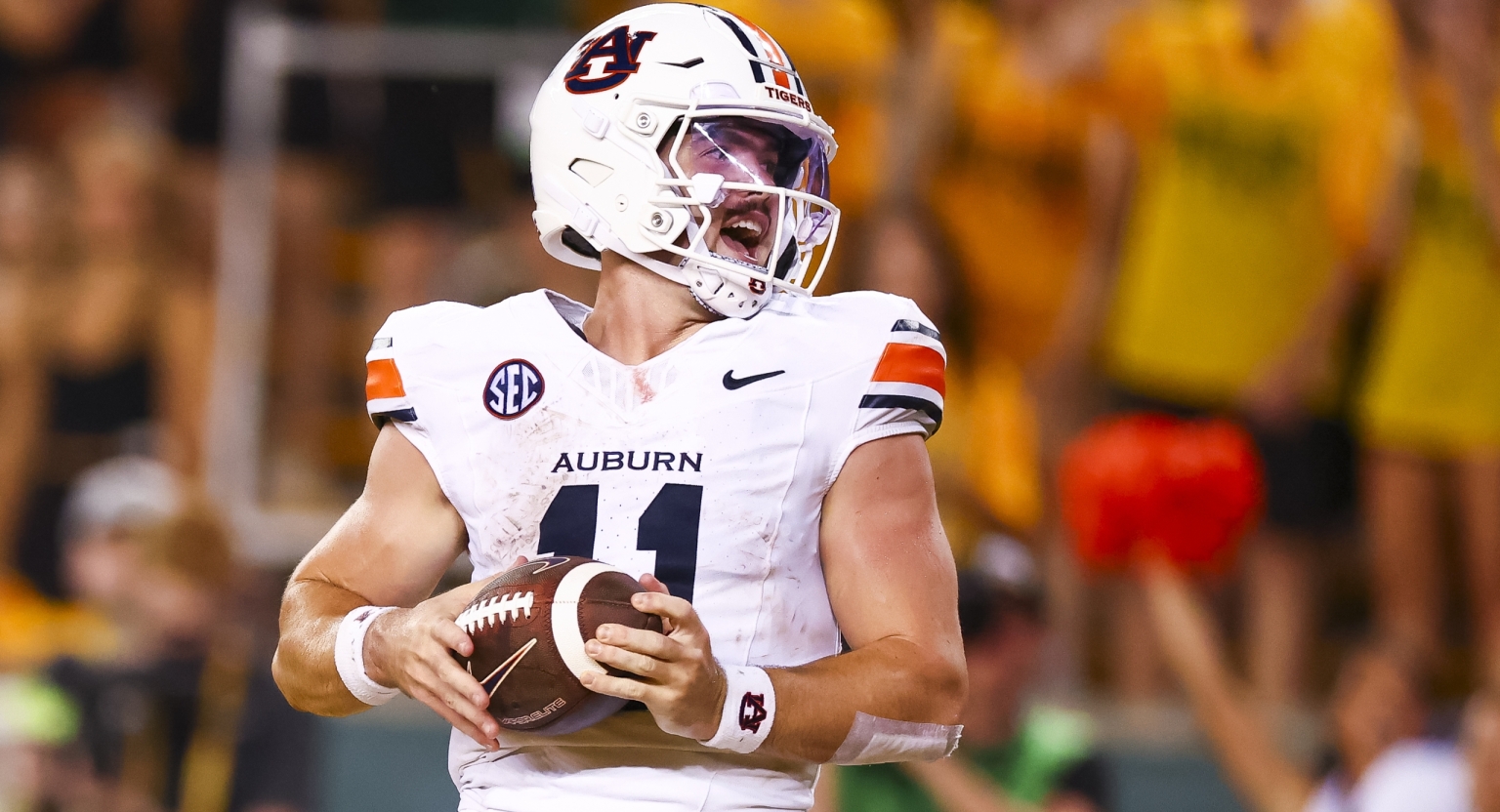 Auburn starts strong with win over Baylor in huge night for Jackson ...