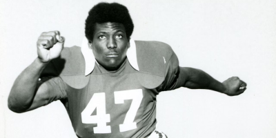 Alabama's three-time All-American linebacker Woodrow Lowe dies at 71 ...