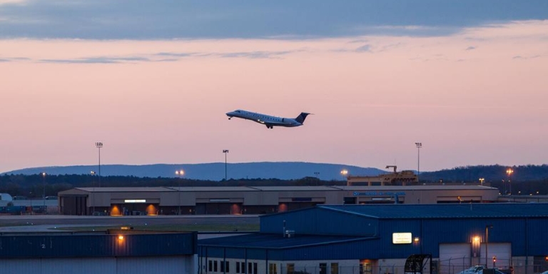Huntsville airport surpasses 1.7 million passengers, sets new annual ...